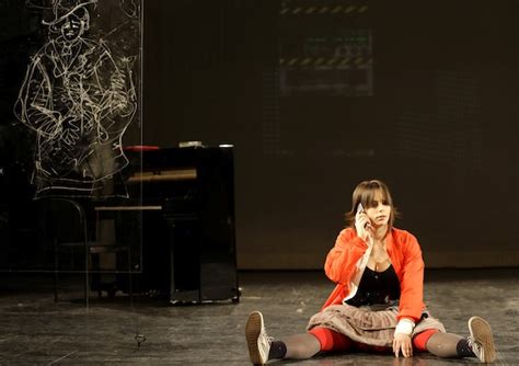 Tarján Zsófia Az Egy Színésznő Lánya C Darabban Cseppekhu