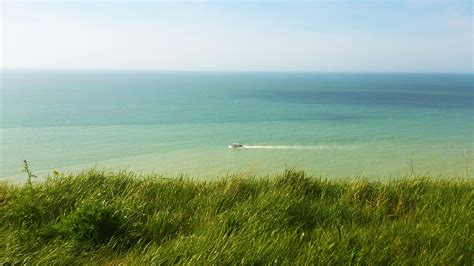 무료 이미지 바닷가 바다 연안 잔디 대양 수평선 습지 아침 언덕 육지 낭떠러지 만 저수지 지역 물줄기 목초지 서식지 곶 자연 환 경