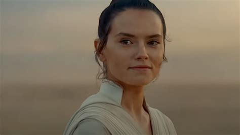 Daisy Ridley Reveals Concern About Star Wars Return As Rey And Shes Got A Point Cinemablend