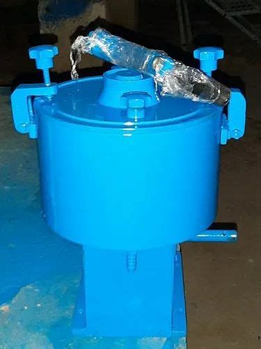 Cast Iron Hand Operated Bitumen Extract Capacity 1 5 L At Rs 5000 In Roorkee
