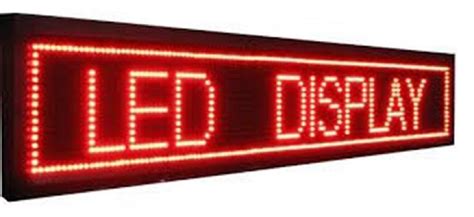 Red Wall Mounted Scrolling LED Display Refresh Rate 960 Hz Dimension 2 5 Inch At 2100 Sq
