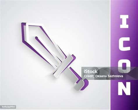 회색 배경에 격리 된 게임 아이콘에 대한 종이 컷 검 종이 아트 스타일 벡터 3차원 형태에 대한 스톡 벡터 아트 및 기타 이미지 3차원 형태 강철 검 Istock