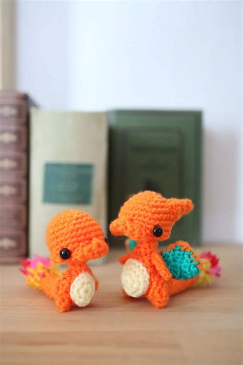 ヒトカゲがリザードンに進化した！ リザードンの方が少し大きくなっています