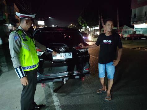Pakai Plat Putih Unit Kendaraan Ditilang Polisi Berita Media Online