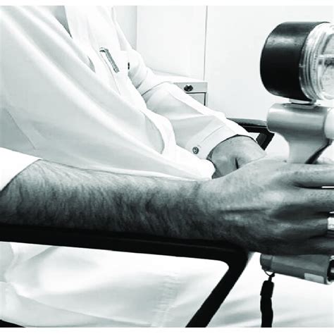 Handgrip Strength Measurement With Handheld Jammer Dynamometer