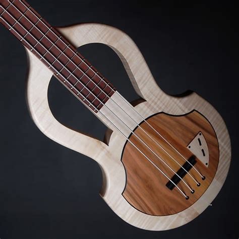 Mandobass Custom Reverb