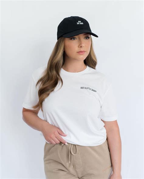 Eminems Daughter Hailie Jade Mathers Unveils Clothing Line Yahoo Movies Uk
