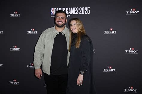 Sabrina Ionescu Drops 3 Word Reaction As She Shares Snap Of Husband