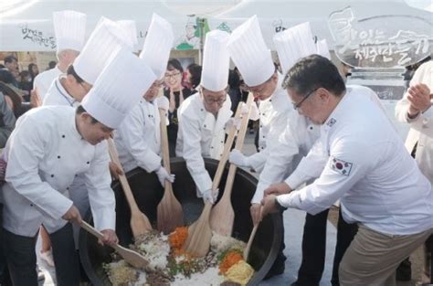 머니S포토 호텔신라 맛있는 제주 비빔밥 만들기 맞손 머니S