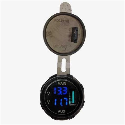Lightforce Dual Voltmeter With 3 0 Amp Usb Fast Charger Cbusb3 Electric Bug