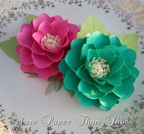 Gorgeous Paper Flowers I Admire This Womans Work Handmade Paper