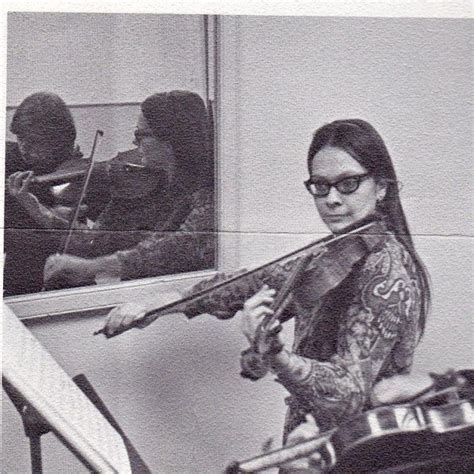 Joanne Tanner Violin Short Biography