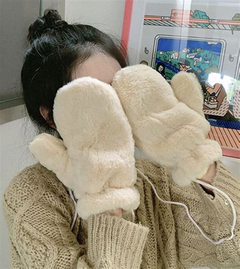 어나더뷰 컬러 커플 파스텔 밍크퍼 벙어리 장갑 기모 양털 퍼 남여공용 워머 no 위시버킷