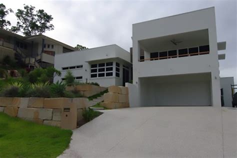 Double Storey Contemporary Sloping Block Glenden Homes