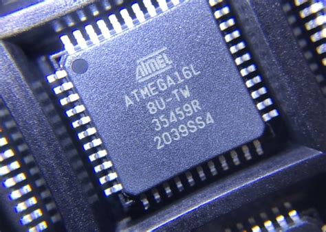 8 Bit 10mm Length 8MHz Microcontrollers MCU JTAG Microchip Atmel