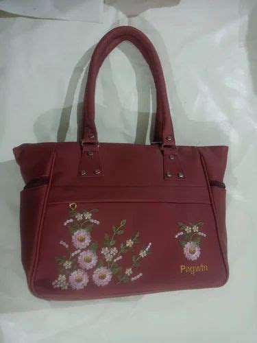 Pu Leather Shoulder Pagwin Embroidered Ladies Hand Bag 200 Gm Size L10 X B4 X H10 Inch At Rs