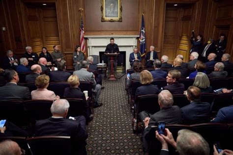 Єрмак показав фото із закритого брифінгу Зеленського в Сенаті США