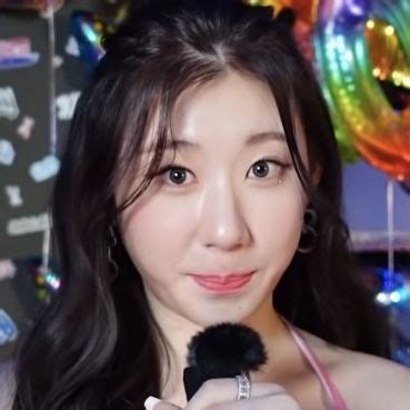 Pin By Emilie On ITZY Itzy Birthday Hat Kpop