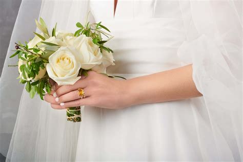 Contemporary Engagement Rings Cassandra Goad