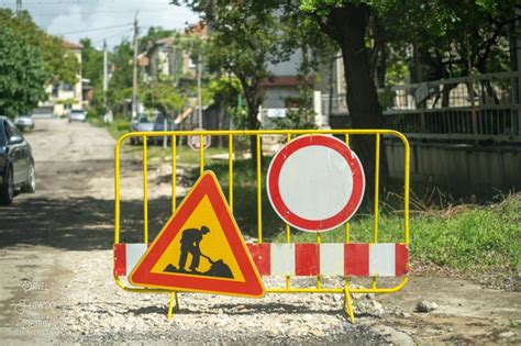 Тече поетапен ремонт на 17 улици в Мездра