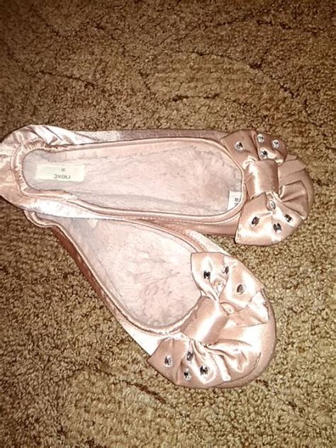 Тапочки — цена 200 грн в каталоге Шлепанцы Купить женские вещи по доступной цене на Шафе