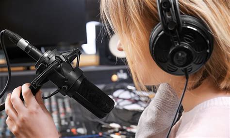 Horrified Female Actors Are Asked To Reenact Disgusting Sex Acts For Video Game Footage