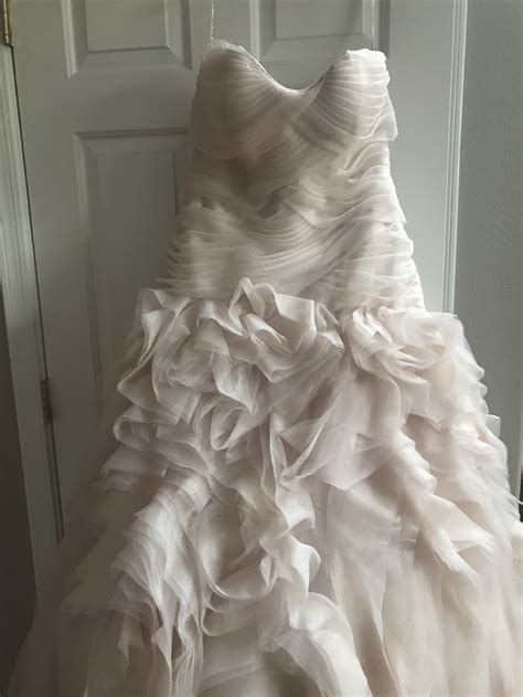 Maggie Sottero Penny Preowned Wedding Dress Save 63 Stillwhite