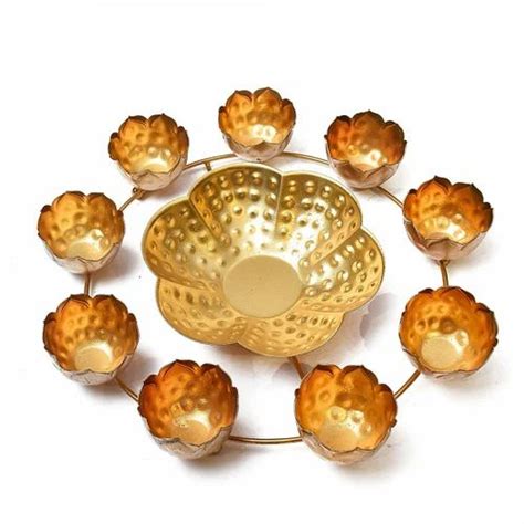 Golden Antique Flower Metal Urli At ₹ 350 Piece In Khair Id 2854573575733