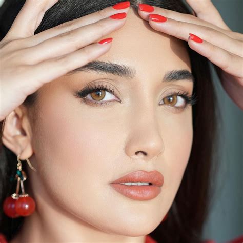 ساختار پوست انسان آموزشگاه آرایشگری مردانه سر و صورت