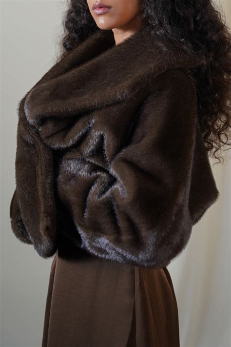 Short Wrap Fur Jacket Lama Retail
