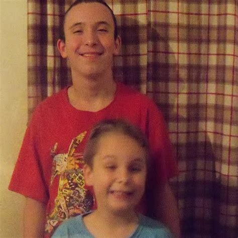 Agikgqprzp6fziio Baii8bsjjdlbc1j7 Epjwca6zny S900 C K C0x00ffffff No Rj