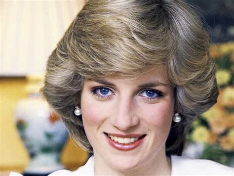 لمناسبة ميلادهاالليدي ديانا في صور عفوية قديمة مجلة الجميلة