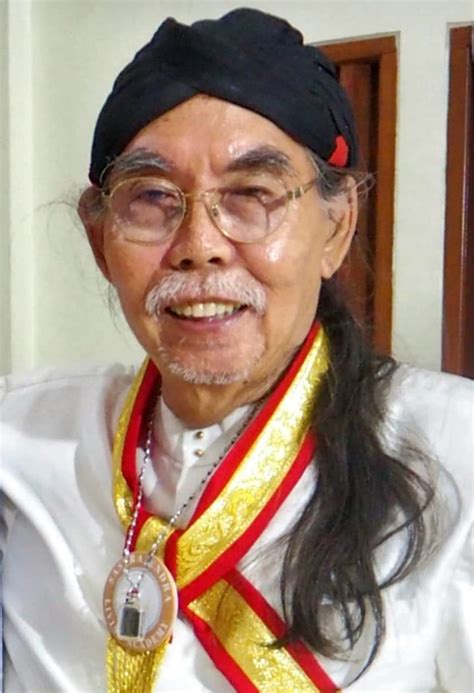 Toni Junus Kanjeng Nggung Sang Peretas Membuka Pintu Peradaban