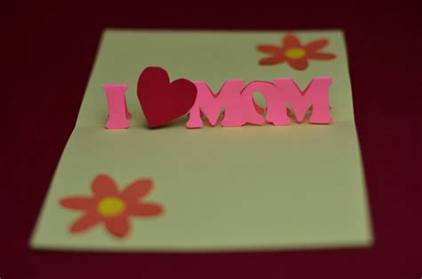 جدیدترین عکس نوشته‌ و کارت پستال تبریک روز مادر ۹۸