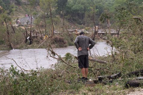 About Lara Walsh Apartment Therapy