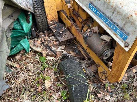 Cub Cadet 102 And Blade Integrity Auctioneers
