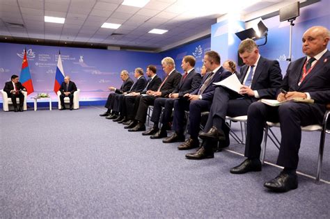 Монгол Улсын Ерөнхий сайд Г Занданшатар ОХУ ын Ерөнхийлөгч В В Путинд бараалхлаа