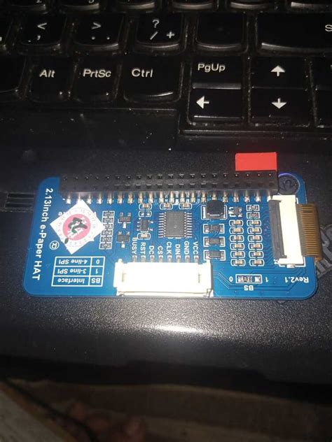 issues with gxepd2 hello world example on waveshare 2 13 displays