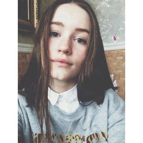 Pin On Sigrid Favorite Celebrities Singer Beautiful