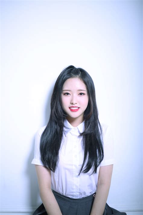 LOONA Debut HR HD Profile Photos K Pop Database Dbkpop