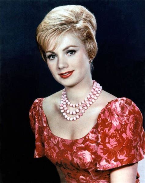 40 Gorgeous Photos Of Shirley Jones In The 1950s And 60s Vintage