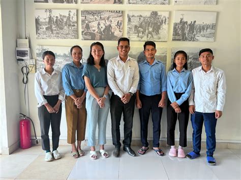 សិស្សវិទ្យាល័យ ចារថ្មី ចូលរួមវេទិកាថ្នាក់រៀនស្តីអំពី «ទំនាក់ទំនងការបរទេសទូទៅ កម្ពុជា ចិន