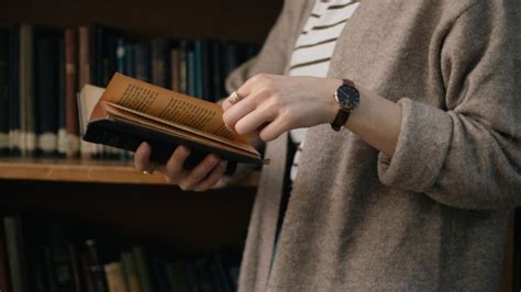 Polina Tsaneva On Linkedin 📚 Честит празник Във времена на развитите технологии нека не