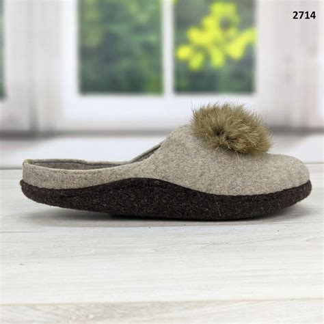 Капці жіночі кімнатні Inblu бежеві фетрові для ламінату з пушком 38 р