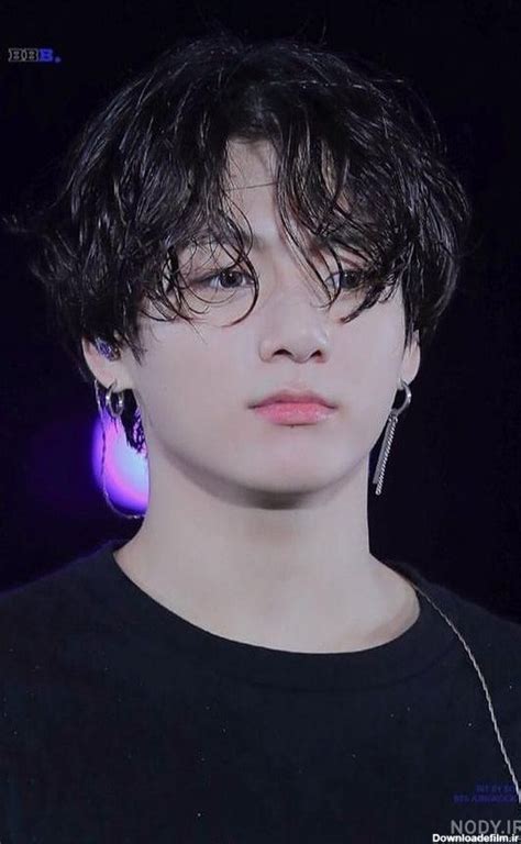 عکس جونگ کوک با لباس سفید