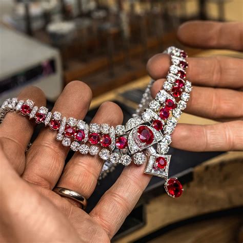 Rare Ruby High Jewellery Unique High Jewellery Graff