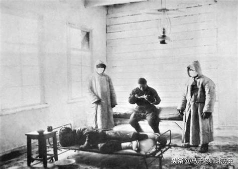 清末老照片：伍连德东北抗击肺鼠疫现场，设计“伍氏口罩”