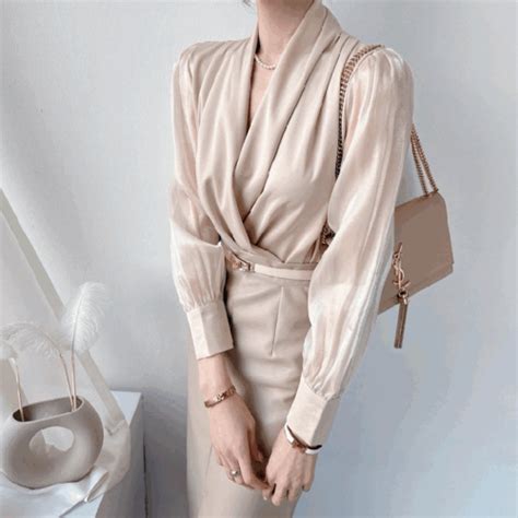 4color 오간자 시스루 소매 드레이프 셔링 새틴 실크 랩 블라우스 에이블리