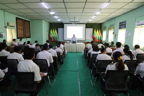 စစ်ကိုင်းတိုင်းဒေသကြီးဝန်ကြီးချုပ် ဦးမြတ်ကျော်၊ စစ်ကိုင်းမြို့ ဒီဇယ်စက