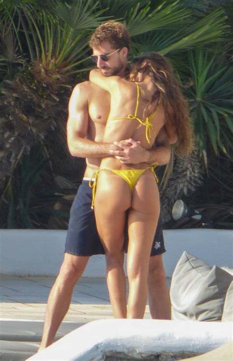 Izabel Goulart Fappening Sexy Ass 22 Photos The Fappening